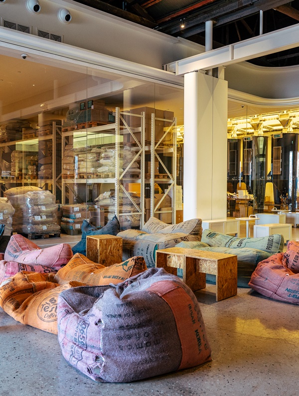 Visit Busan : The Official Travel Guide to Busan Metropolitan City